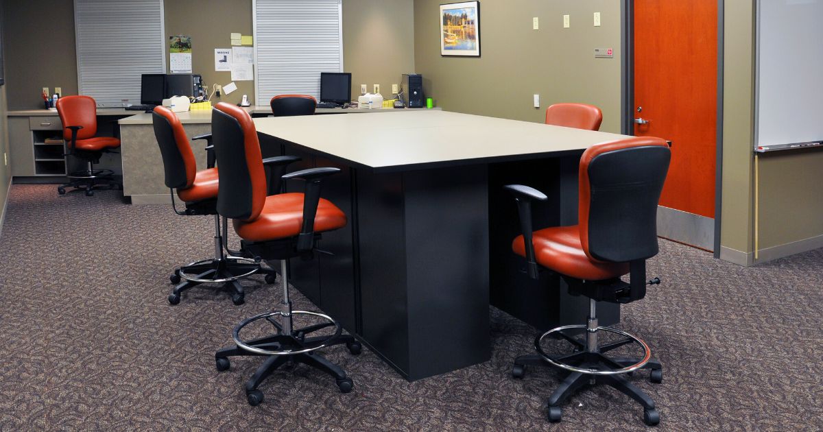 Impress Task Stool | Products | KI