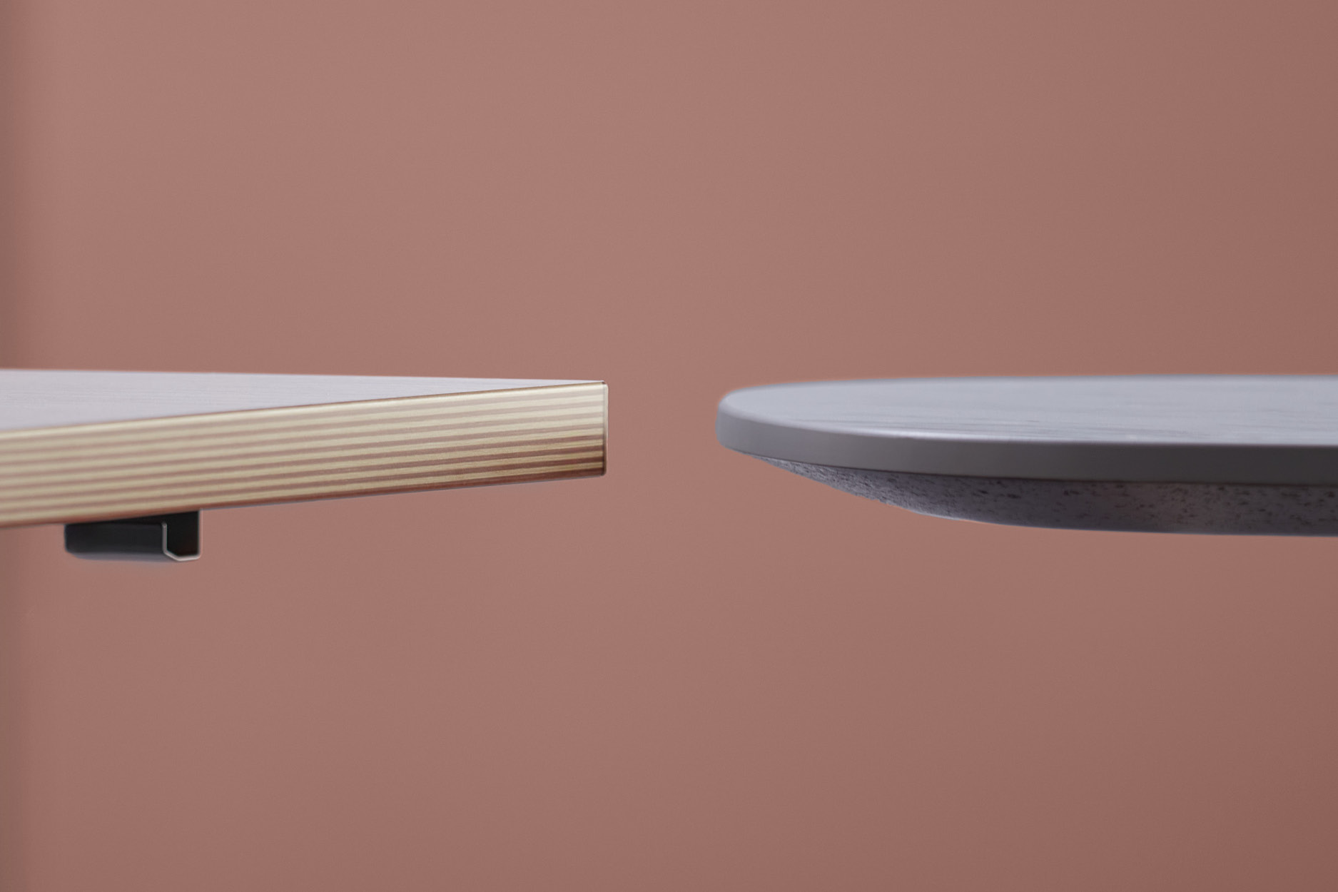 Tributaire C-Leg Tables | Products | KI